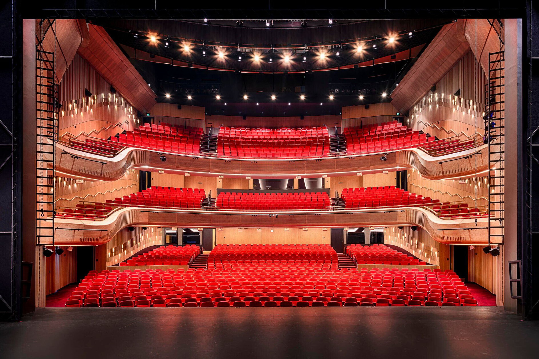 6 Steps for Ovation-Worthy, Tech-Driven Auditorium Design